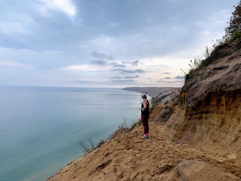 Hiking in Pictured Rocks National Lakeshore: 15 Trails For Epic Views ...